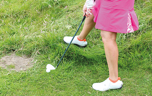 Rules Explained: Improving your lie- Rule 13-2 - Lady Golfer