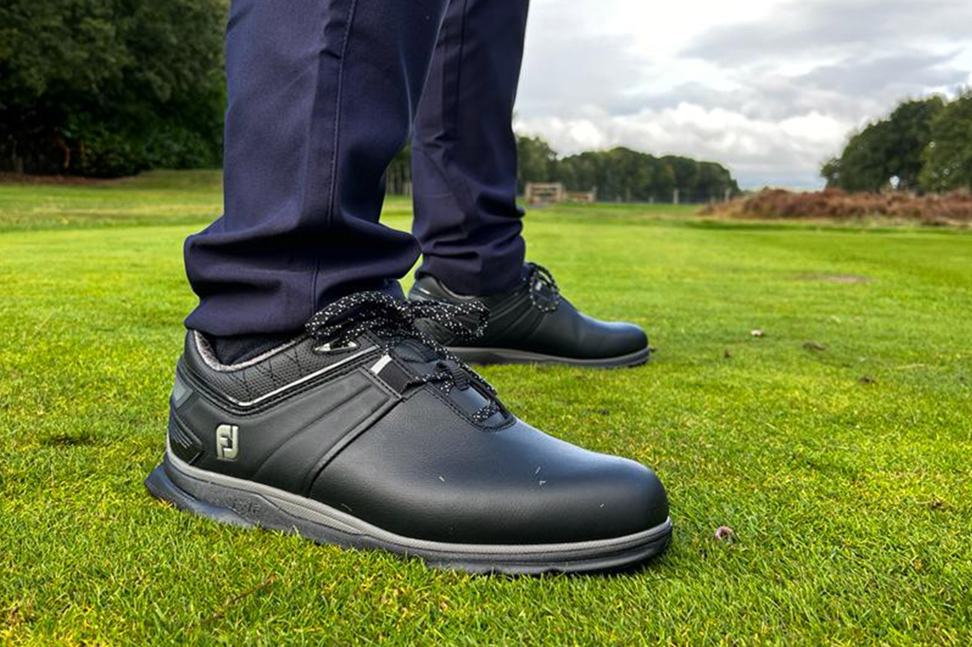 FootJoy-Carbon-address | National Club Golfer